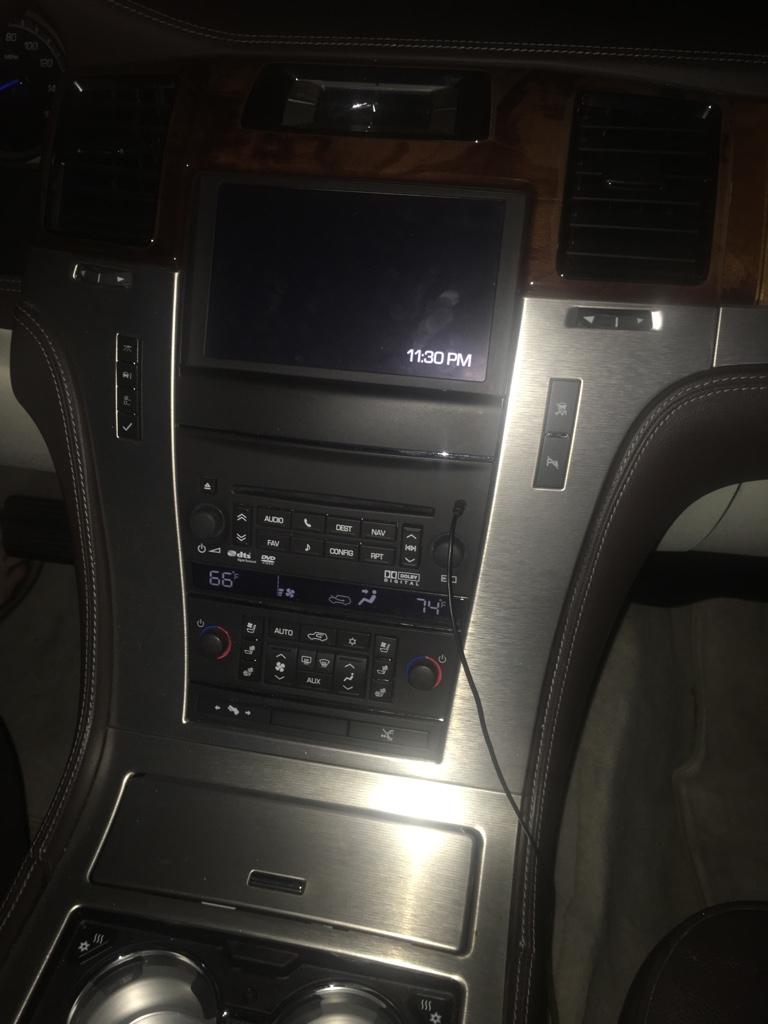 07-14 / NNBS Escalade Navi Screen Blank w/ only Time Showing | Chevy ...