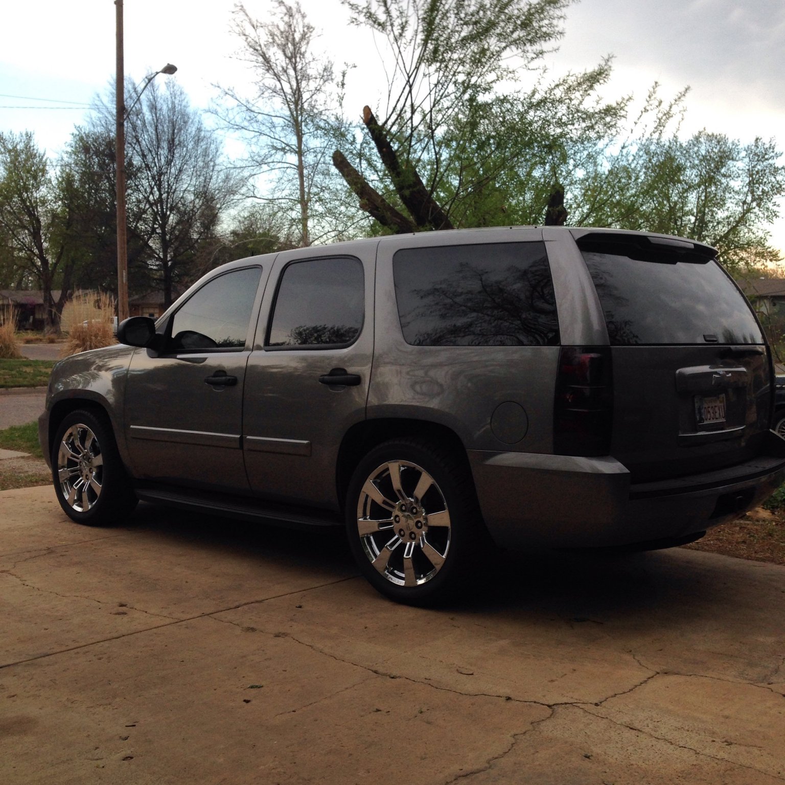 Lowered on Factory 22's- Show Me Pics | Chevy Tahoe Forum | GMC Yukon ...