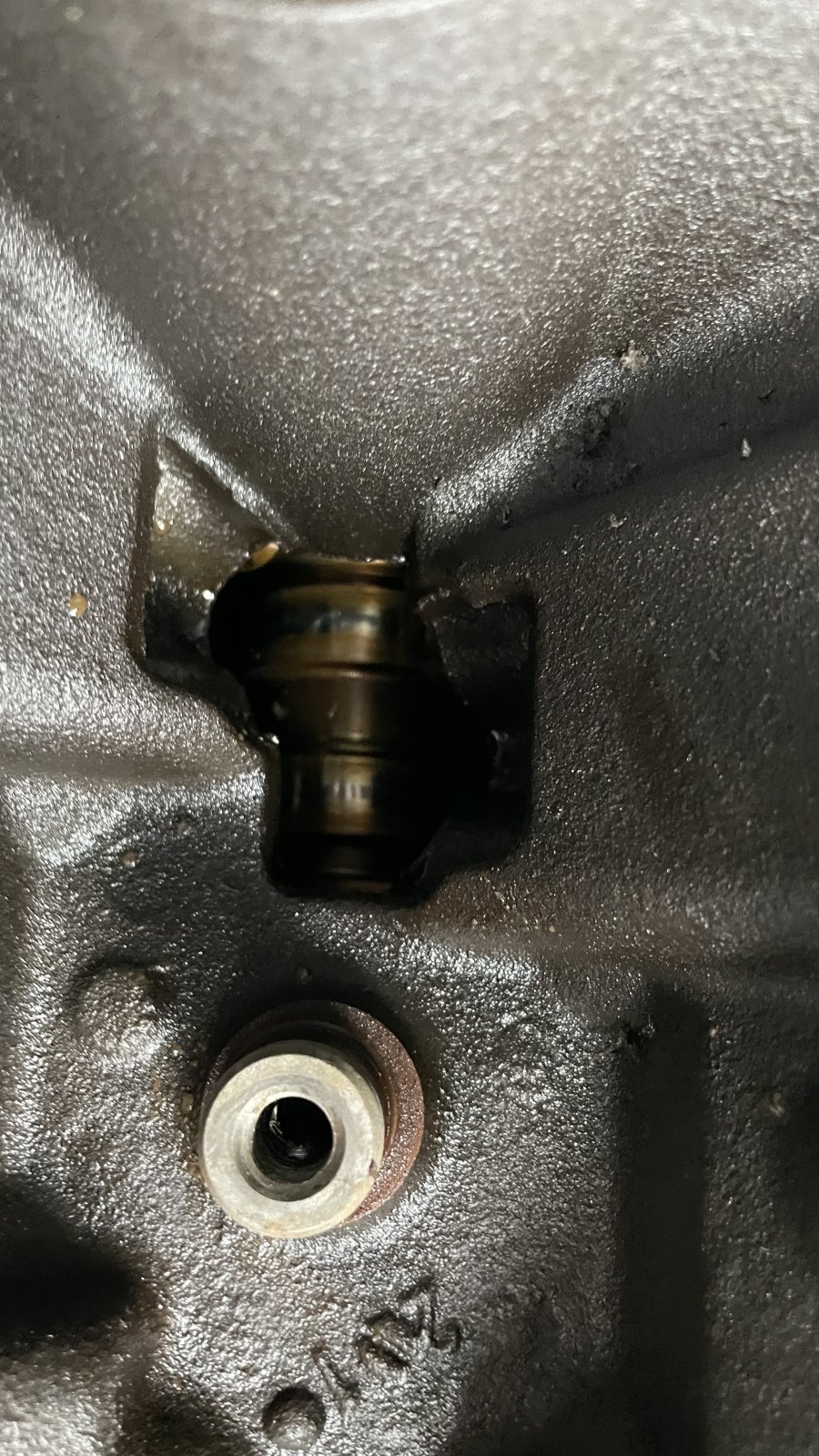 Broken fuel injector lock clip | Chevy Tahoe Forum | GMC Yukon Forum ...