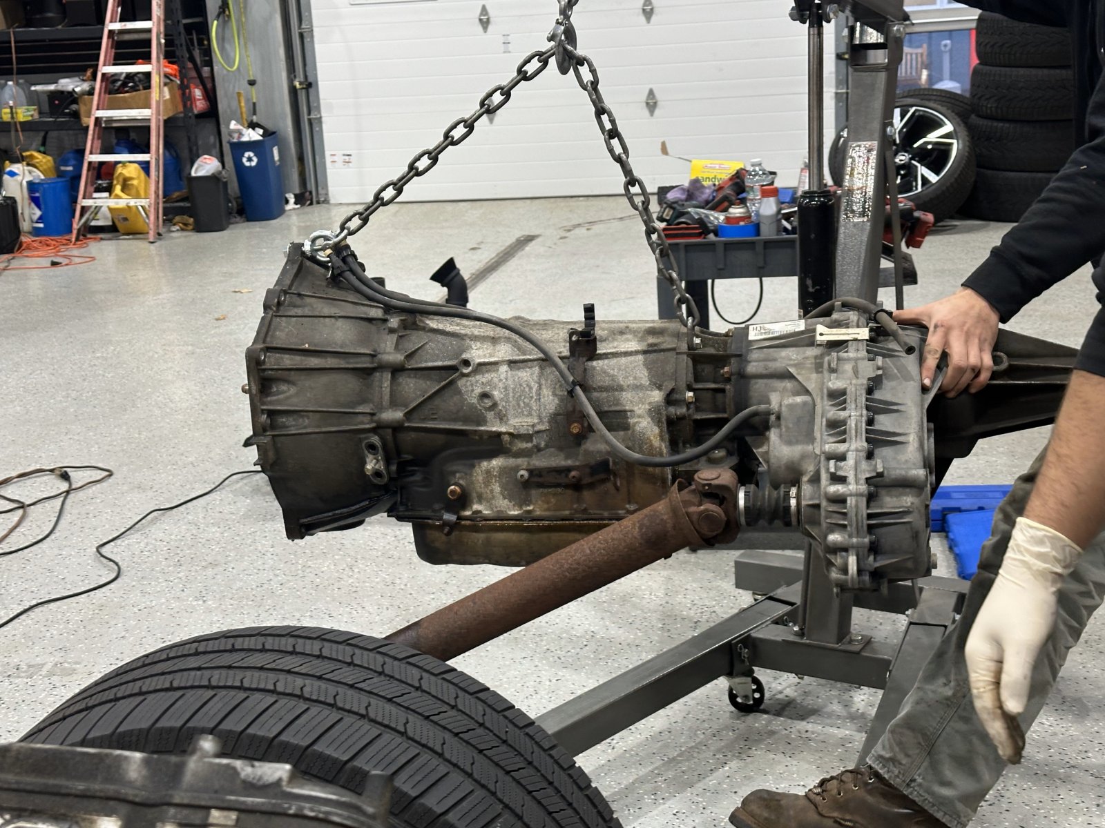 Whipple 2.3L Supercharger Installation on 2007 Yukon XL Denali (6.2L ...