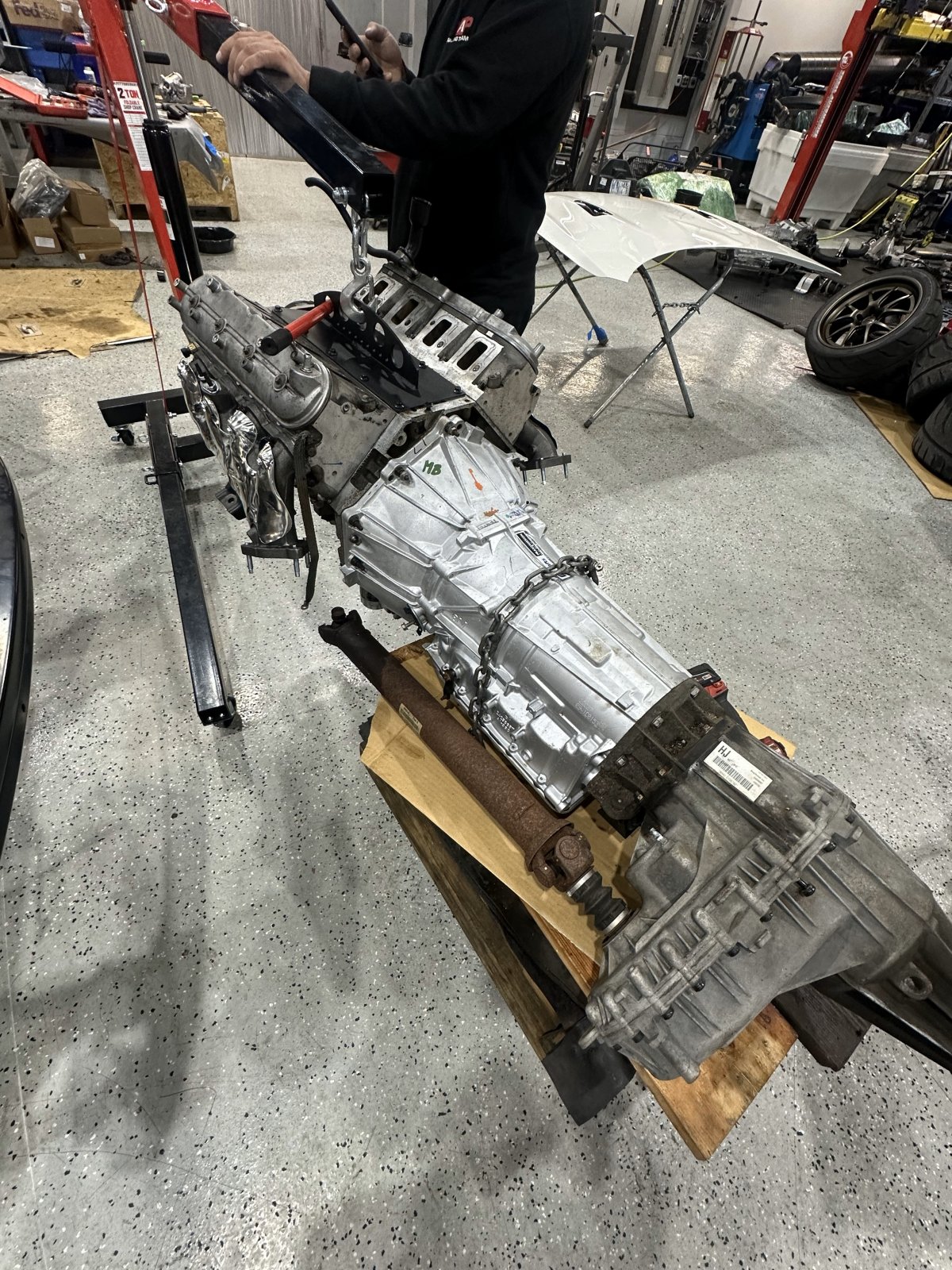 Whipple 2.3L Supercharger Installation on 2007 Yukon XL Denali (6.2L ...