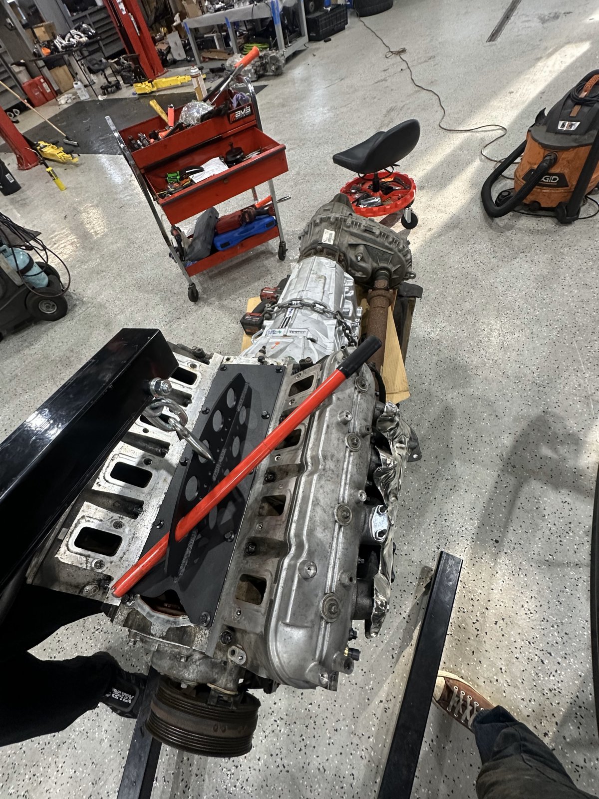 Whipple 2.3L Supercharger Installation on 2007 Yukon XL Denali (6.2L ...