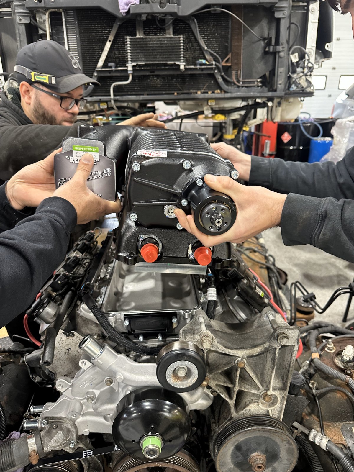 Whipple 2.3L Supercharger Installation on 2007 Yukon XL Denali (6.2L ...