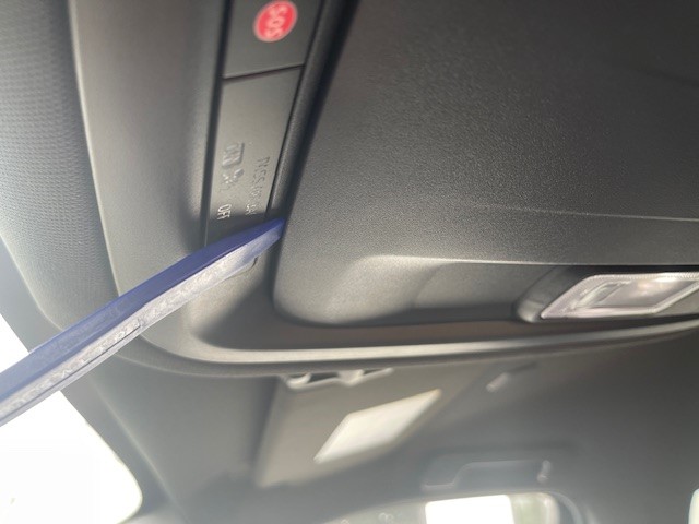 Overhead console removal | Chevy Tahoe Forum | GMC Yukon Forum | Tahoe ...