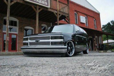photos of my static slammed 4door | Chevy Tahoe Forum | GMC Yukon Forum ...